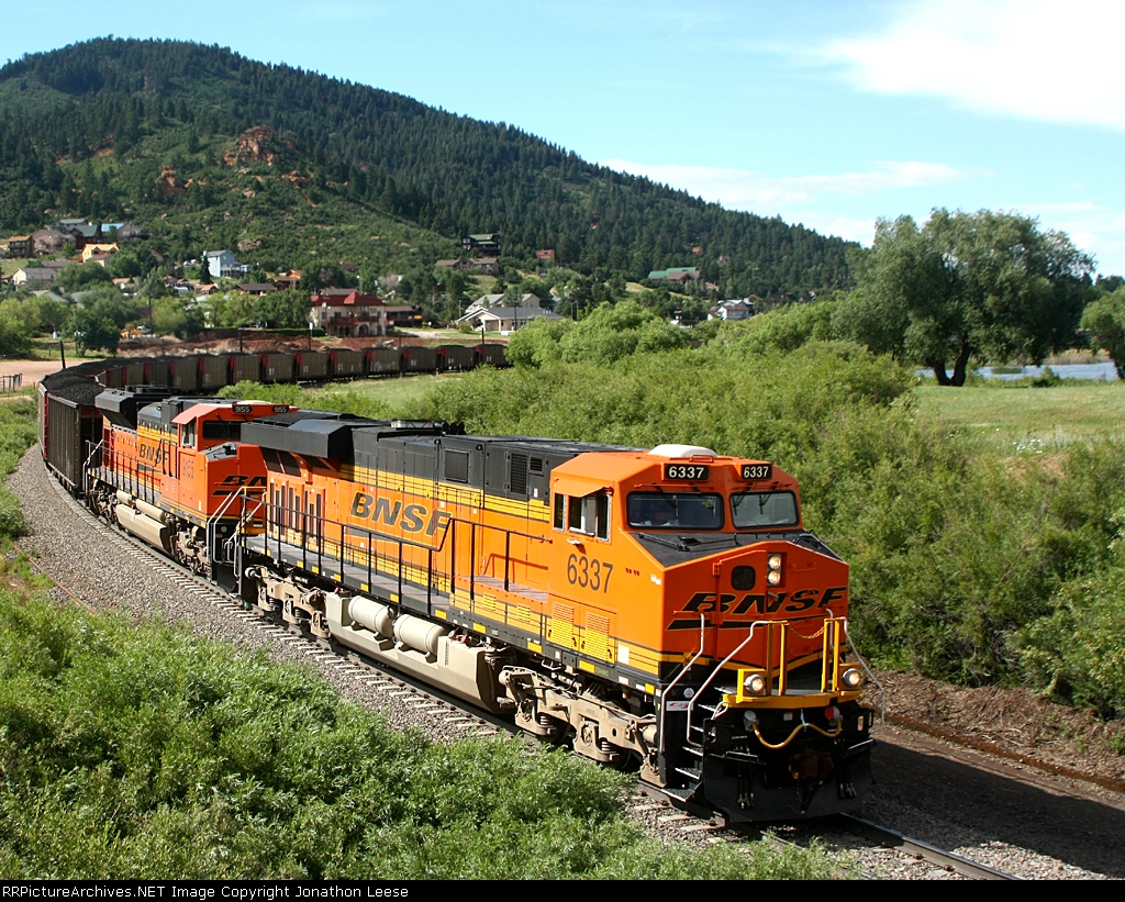 BNSF 6337 leads a coal train south